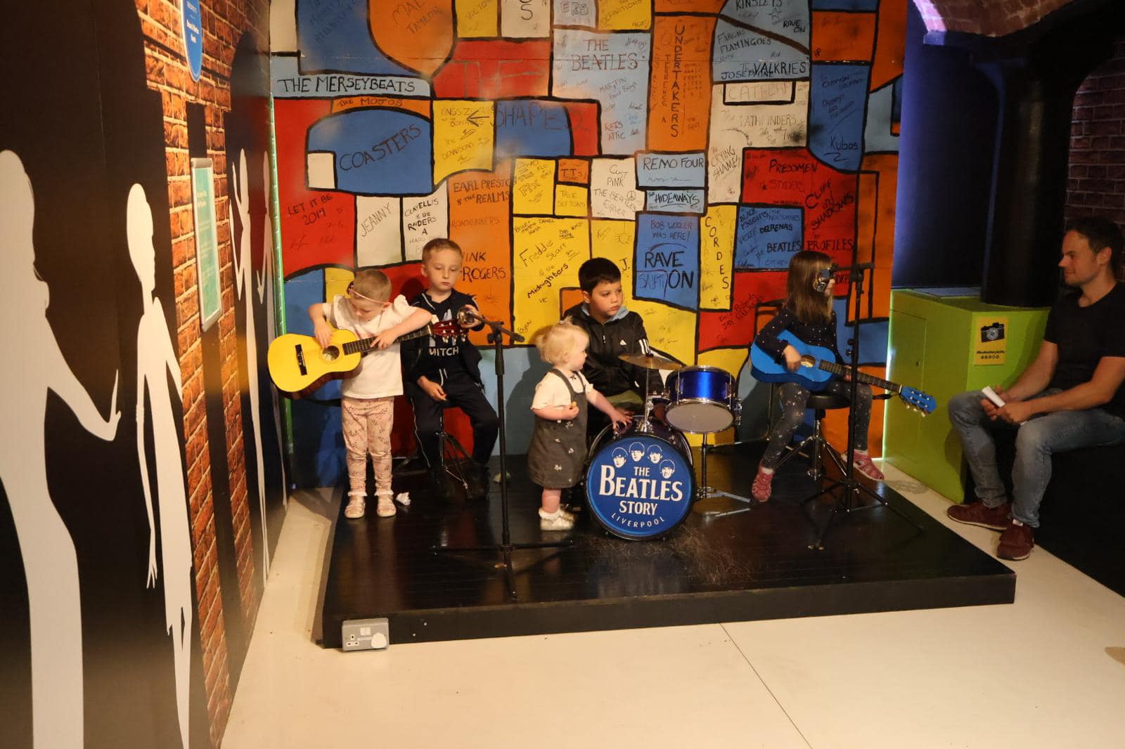 The Beat Goes On With Liverpool CHICS. - Cavern Club