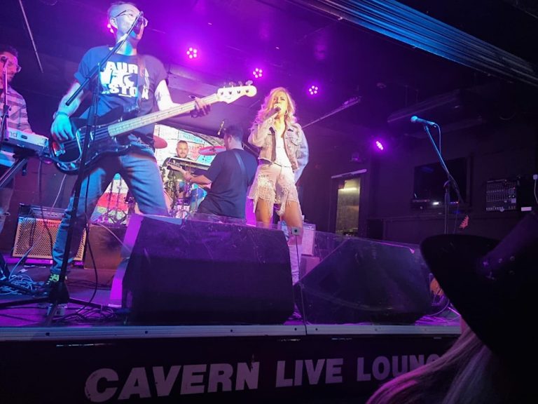 Laura Aston & The LA Band - Cavern Club